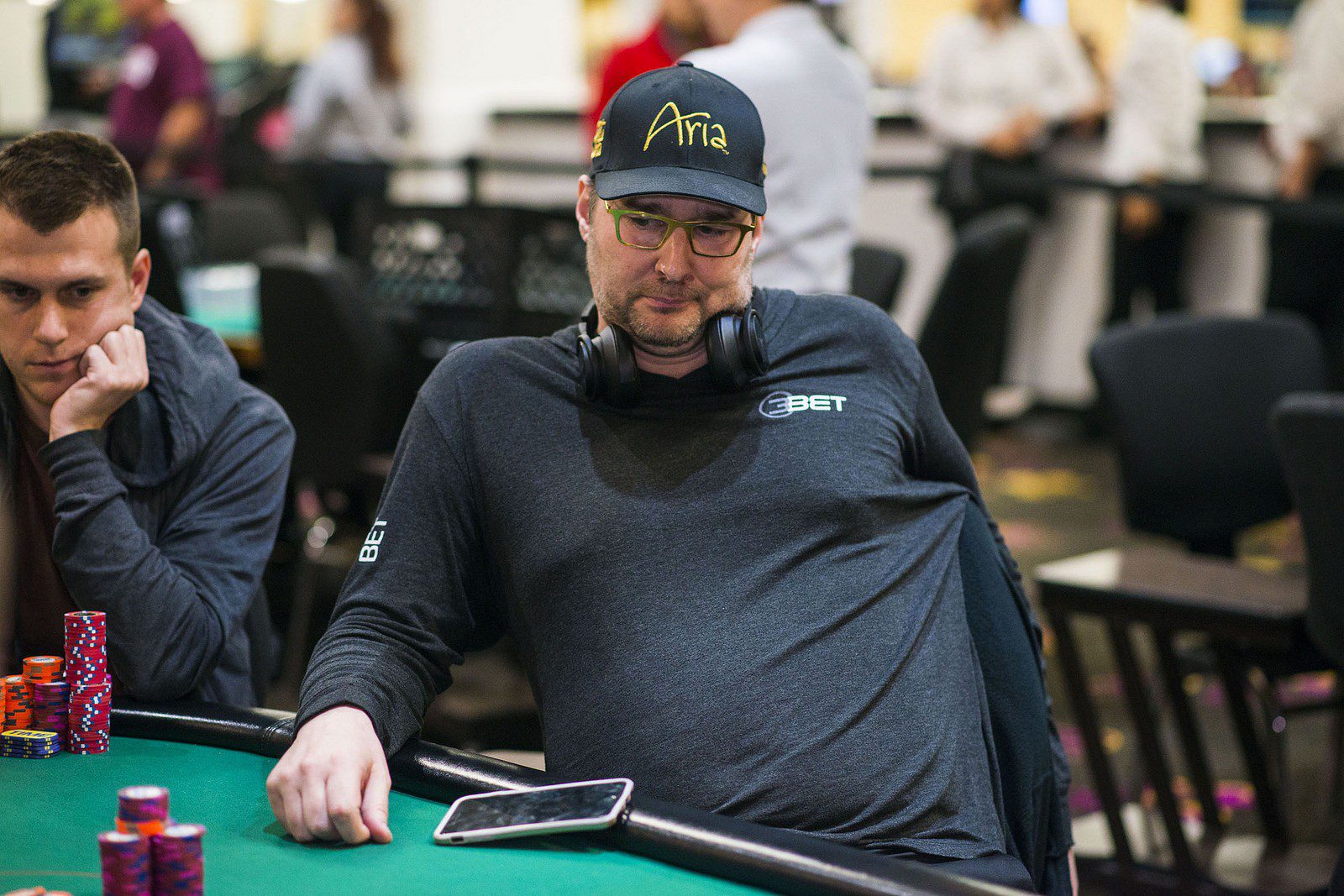 Cash game-show met Hellmuth en Dwan vol hoogtepunten en incidenten