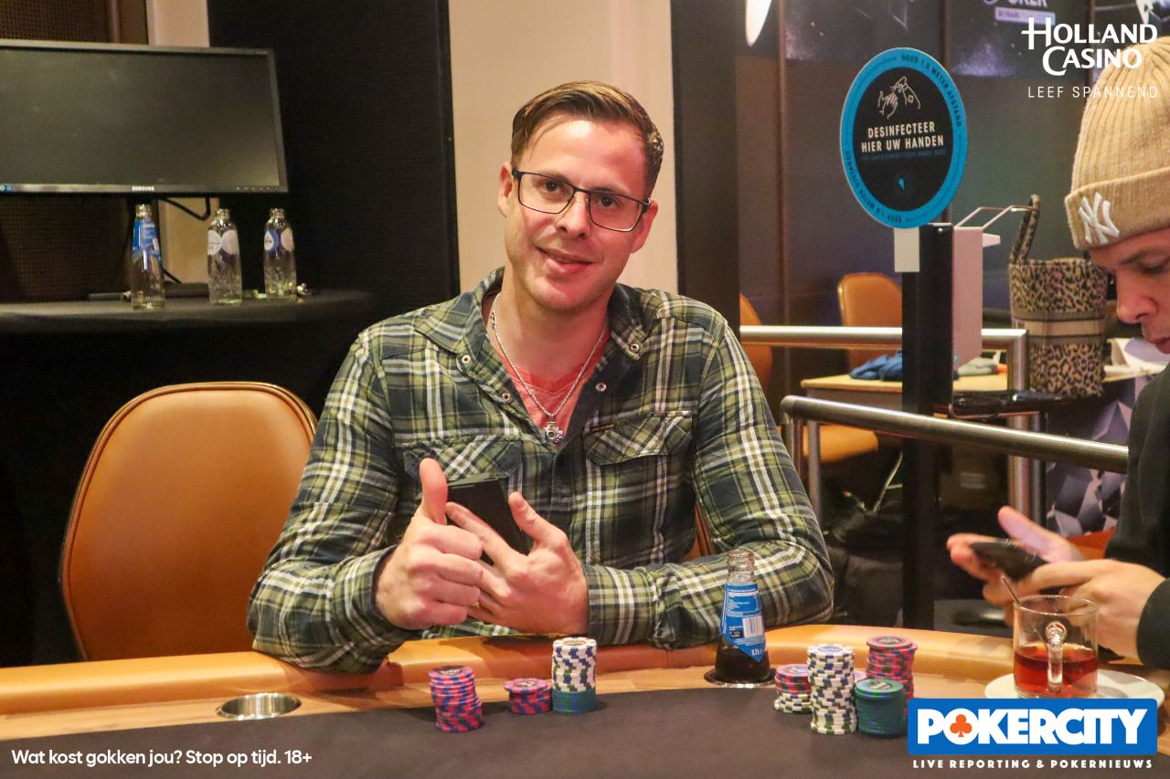 WSOP (34): Jorn Walthaus, Martin Paap en Michael Pinto met goede stacks ...